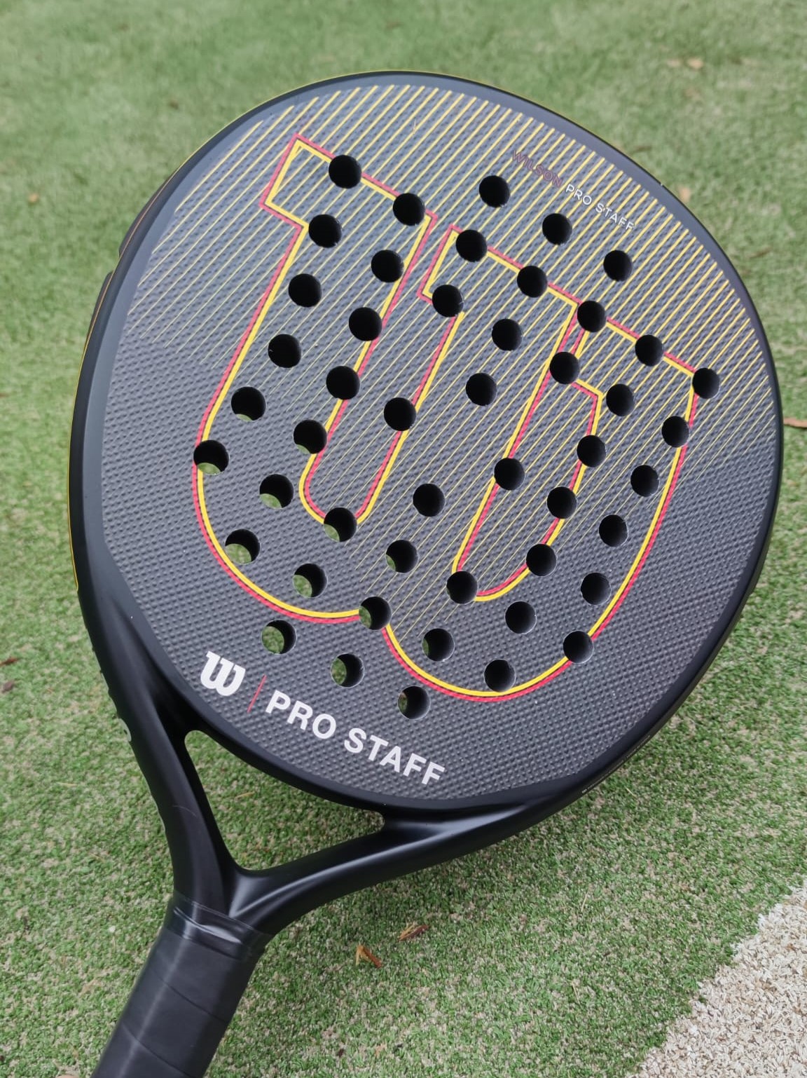 La Wilson Pro Staff V2 a examen: pensada para principiantes pero con un ...